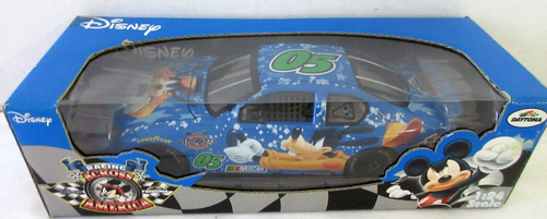 Disney Racing cross America Goofy 05 Daytona 1:24 Die Cast Car 2005 ...