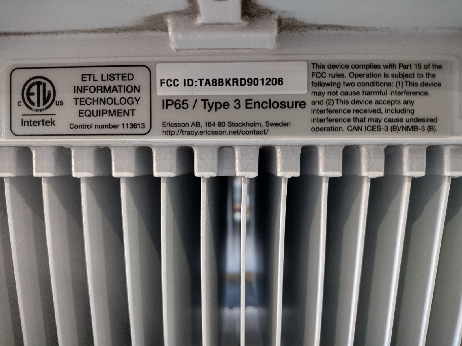 ERICSSON MODEL AIR 6449 B77D 5G RADIO & ANTENNA KRD 901 206/11 KRE 105 ...