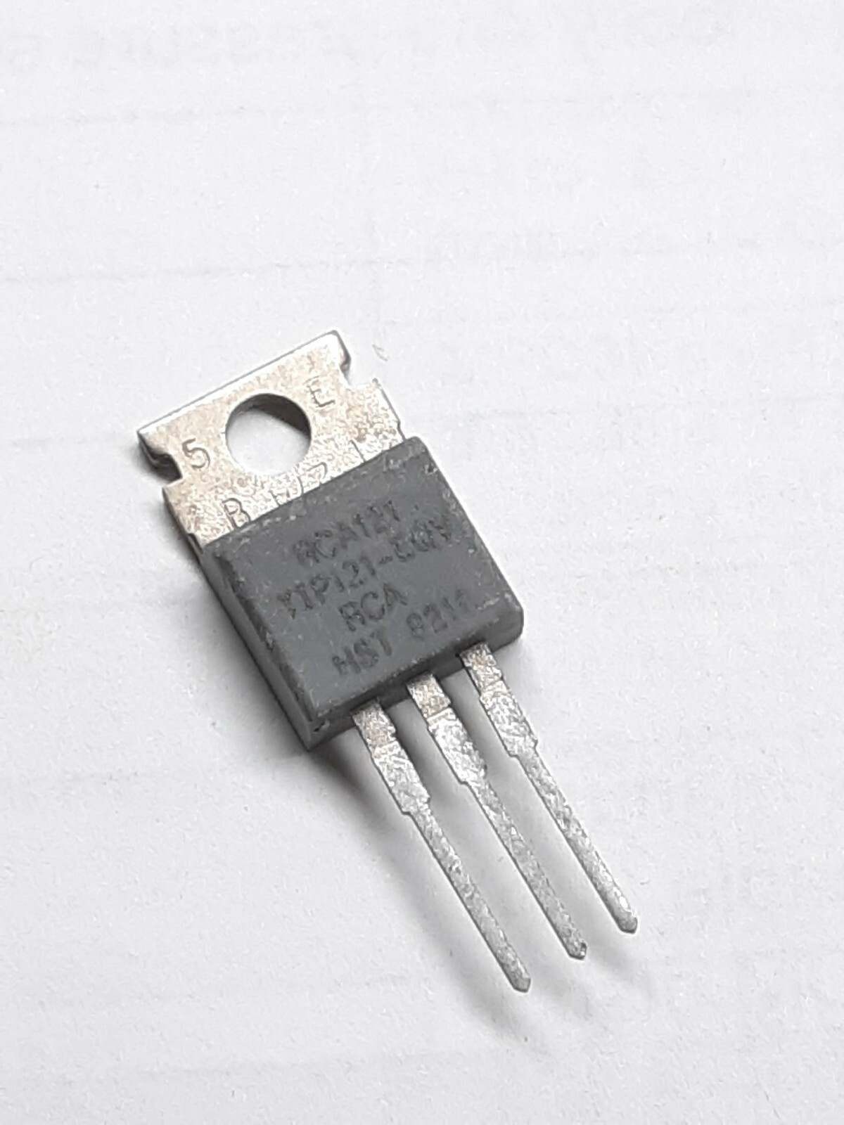 Two RCA121 TIP121 Crosses to NTE261 POWER TRANSISTOR NPN DARLINGTON 80V ...