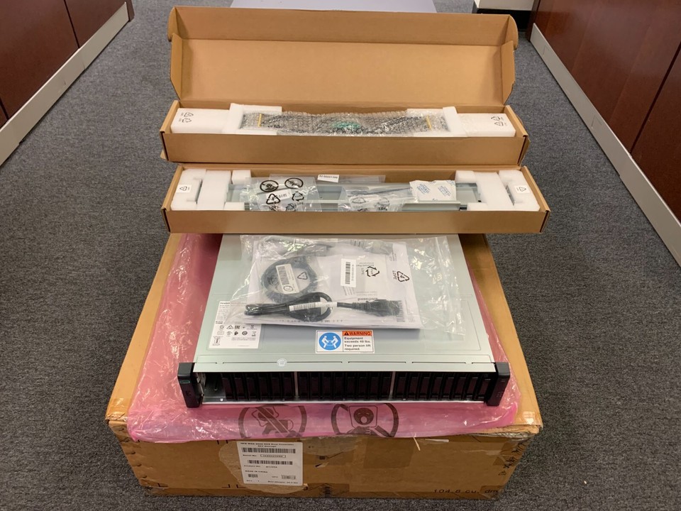 Q1J29A Q1J29B HPE MSA 2050 SAS Dual Controller SFF Storage HPE Retail ...