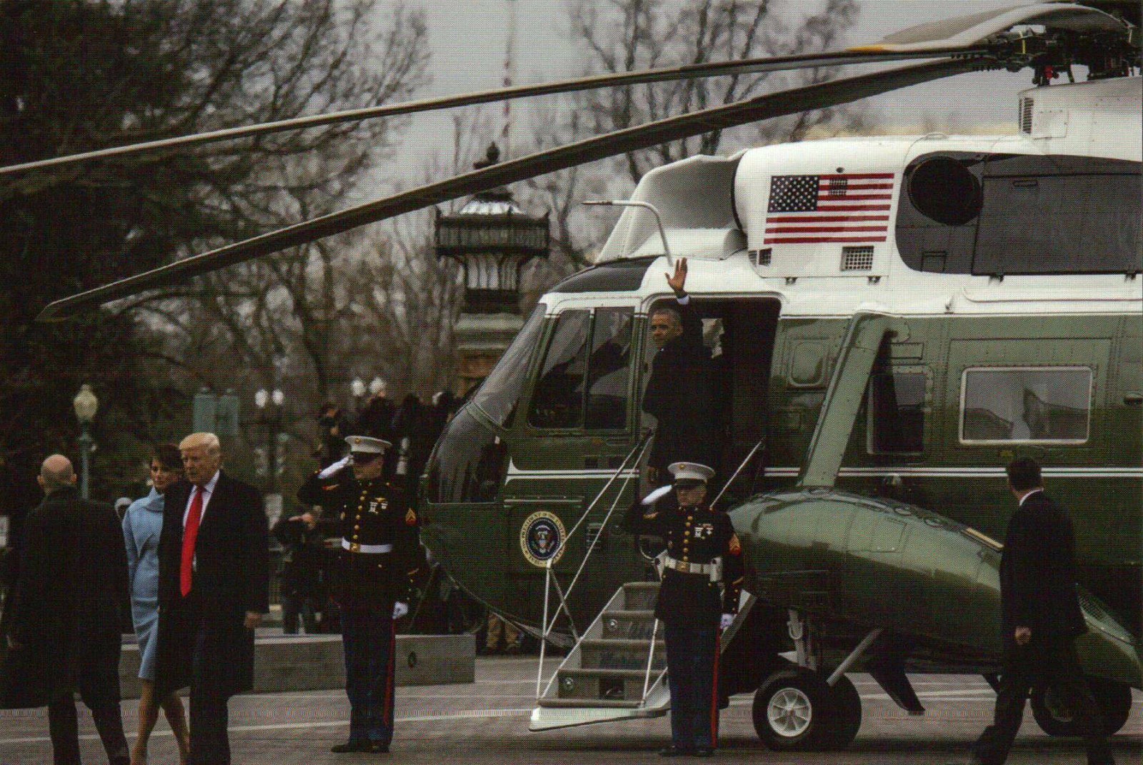 Inside Marine One President Obamas Helicopter