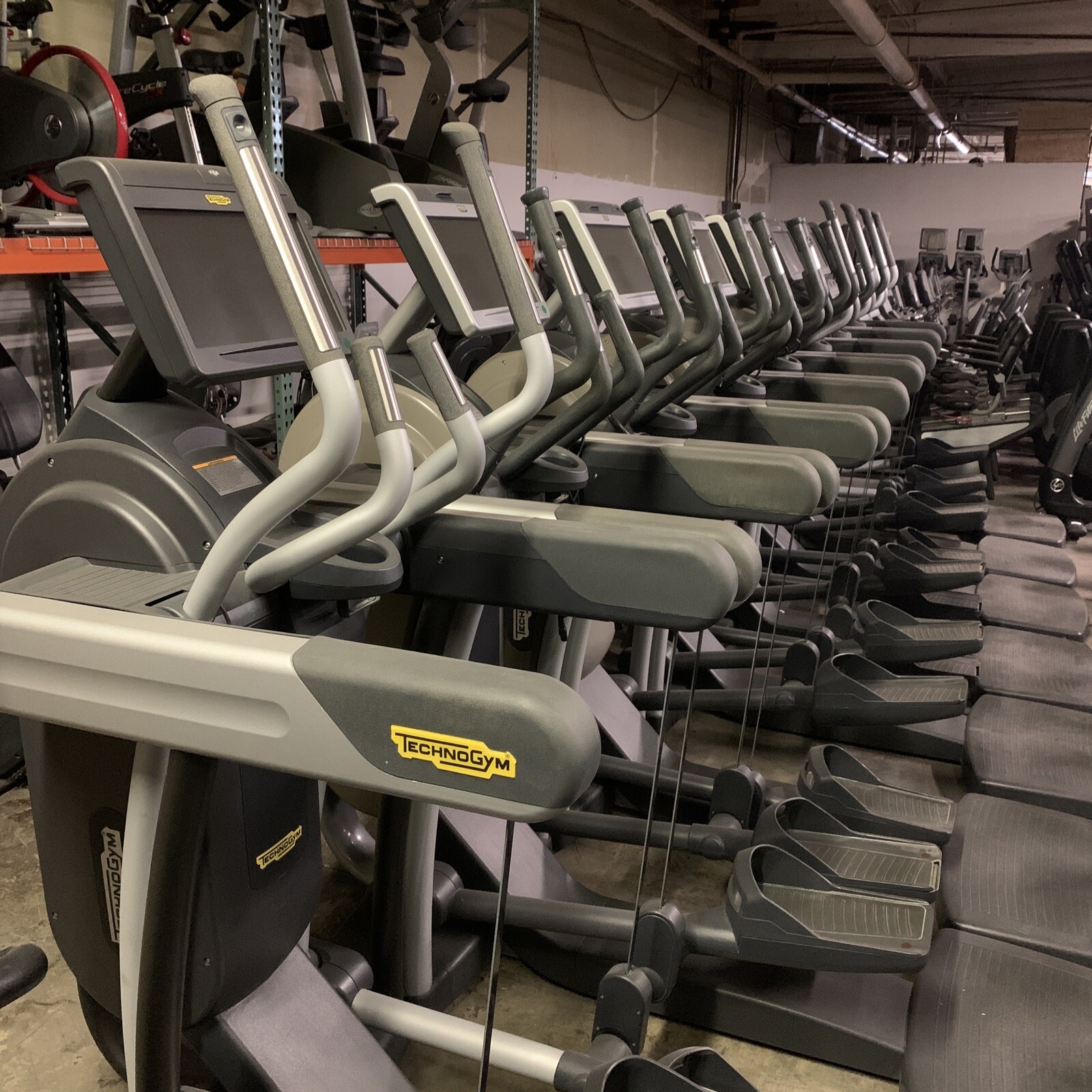 Technogym Vario Excite Self Adaptive Stride Trainer With Unity Console ...