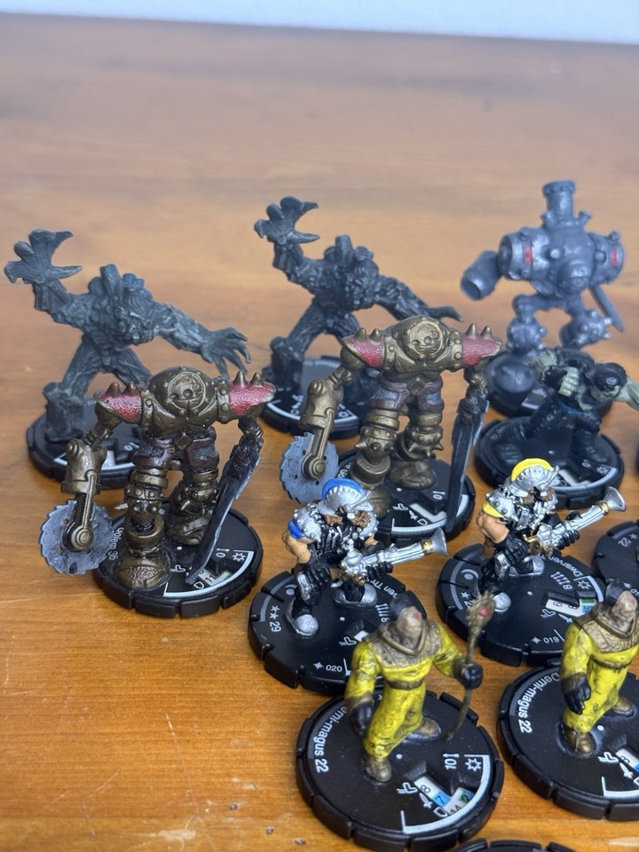 Mixed Lot Of 25 Heroclix Mech Warrior Indy Mage Knight 2000s Wizkids ...
