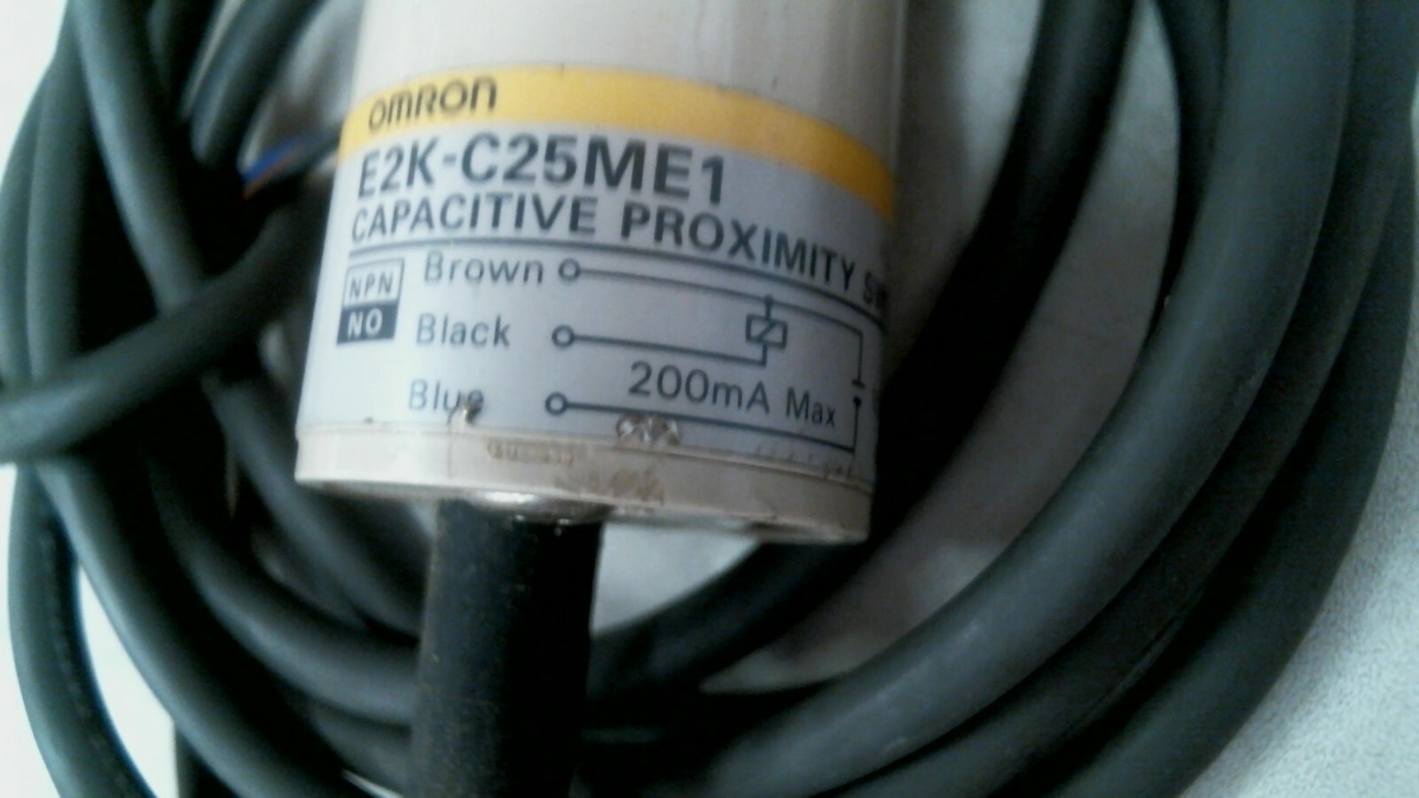 OMRON E2K-C25ME1 CAPACITIVE PROXIMITY SWITCH 10-40VDC -FREE SHIPPING | eBay