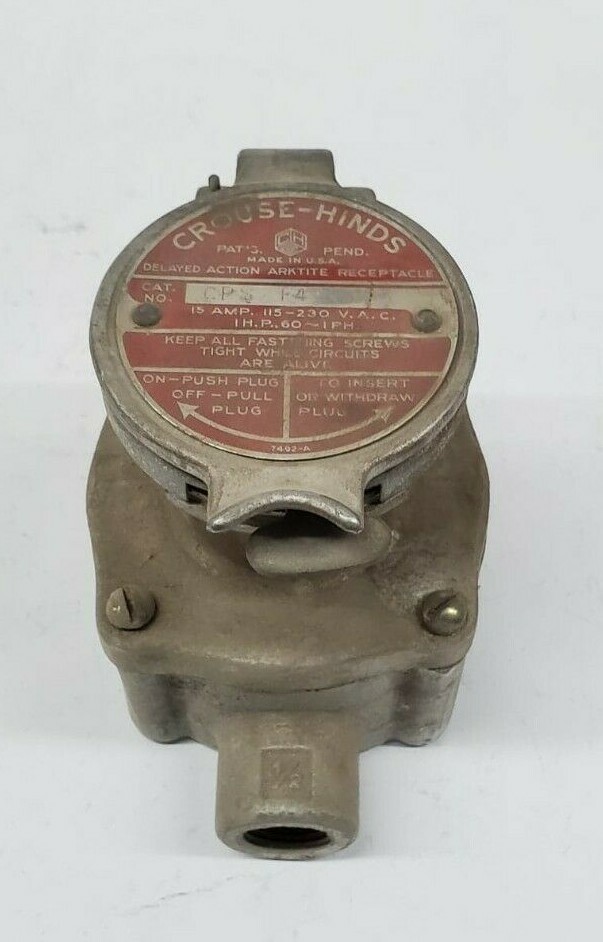 Crouse-Hinds CPS 14 Delayed Action Arktite Receptacle 15 a 115-230 V AC ...