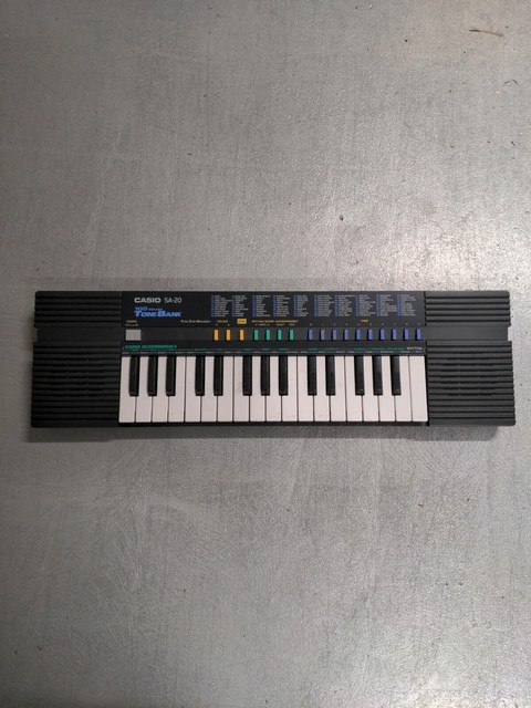 Casio SA 20 Electronic Keyboard 32 Keys 100 Sound Tone Bank Piano for ...