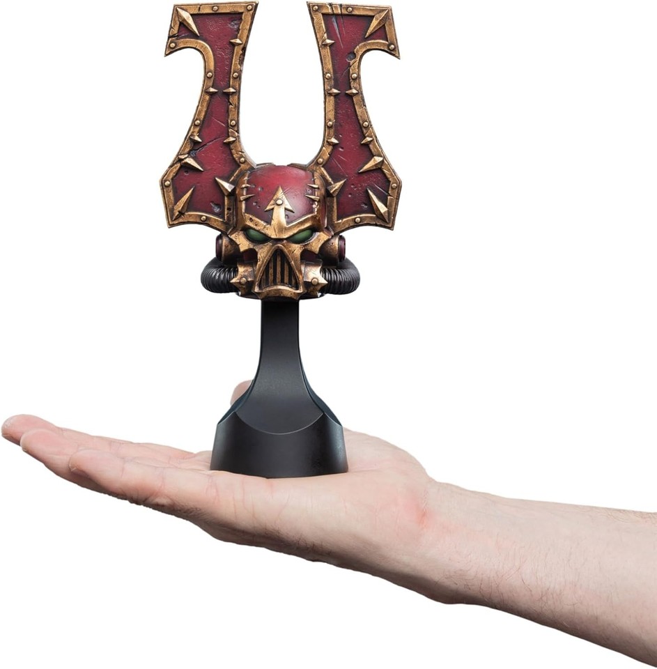 Weta Workshop Mini Prop Replica - Warhammer 40,000 - Khorne Berzerker ...