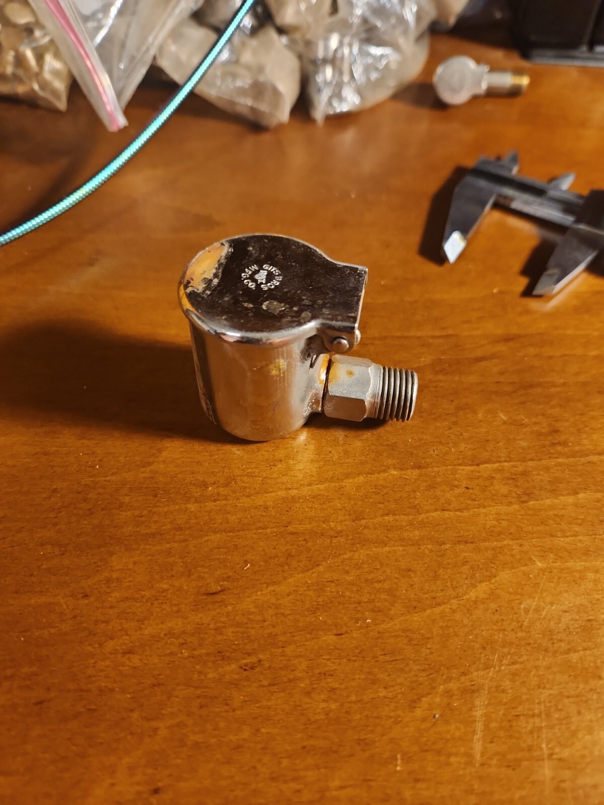 NOS Gits oil cup 1/4 npt 1 1/4 cup diameter 2 1/4 long 90° | eBay