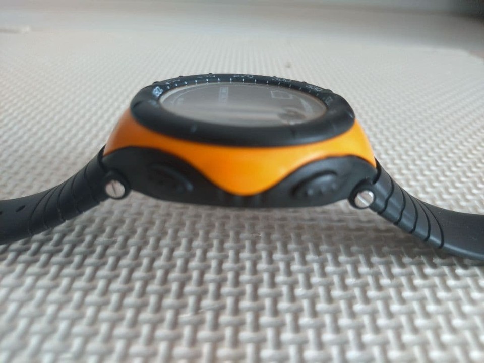 SUUNTO VECTOR Yellow Digital Watch Timepiece Mens Authentic Genuine ...