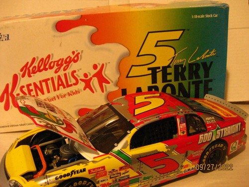 1/18 ACTION #W189916079 TERRY LABONTE #5 KELLOGG'S 19990MONTE CARLO, 1 ...