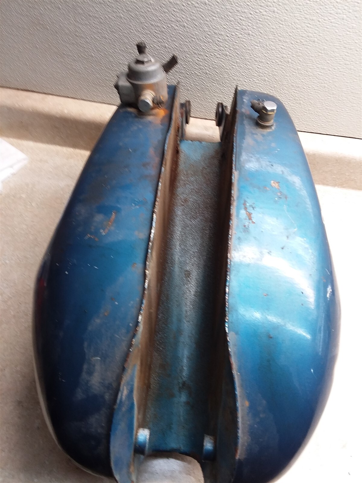 Yamaha 250 YDS3 YDS-3 Catalina Gas Fuel Tank /Dents Rust 1965 PA AP-317 ...