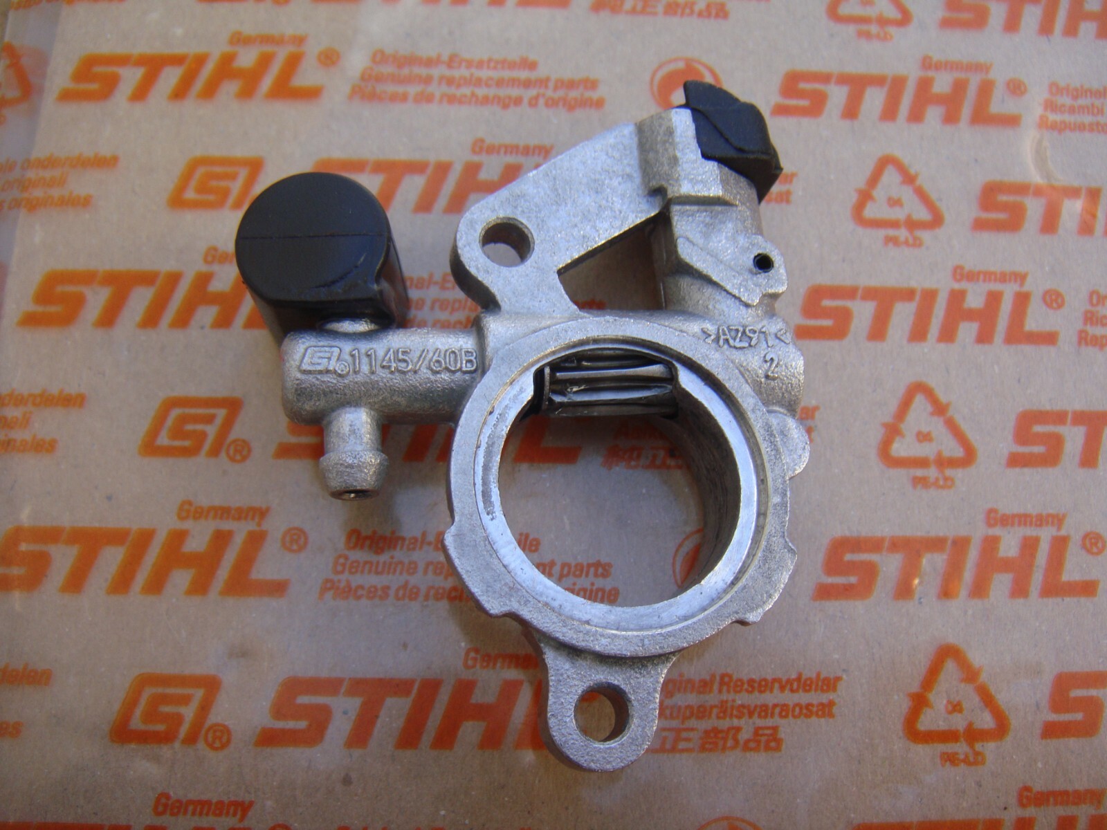 GENUINE STIHL MS201TC-M MS201TCM MS201C MS201T CHAINSAW OIL PUMP - NEW ...