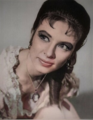 RARE COLOR STILL A YOUND AMANDA BLAKE CLOSEUP HEAVY MAKEUP WHAT EYES | eBay
