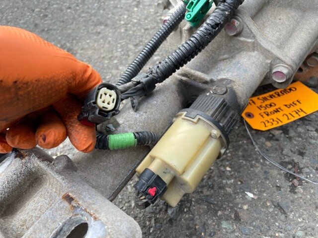 2014-2017 Chevrolet Silverado 1500 Front Axle Carrier Assembly 23312174 ...