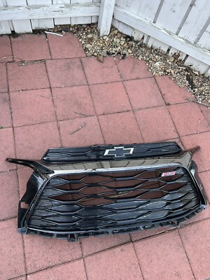 2021-2022 CHEVROLET TRAILBLAZER RS FRONT BUMPER GRILLE W/ EMBLEM OEM ...