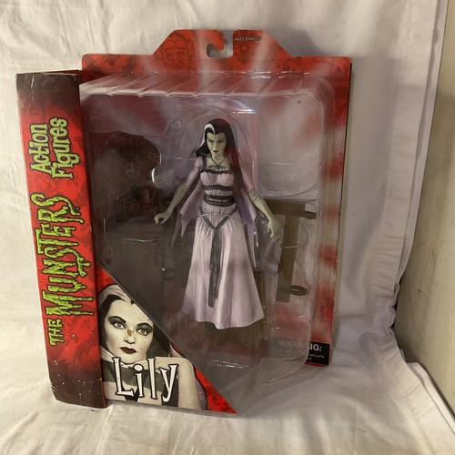 THE MUNSTERS - LILY ACTION FIGURE 7" Diamond Select Toys NEW SEALED ...
