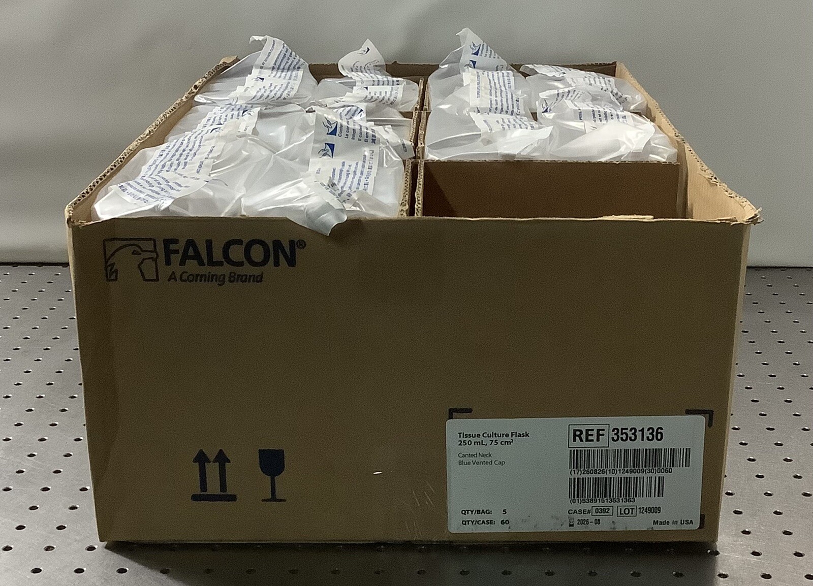 Falcon 353136 Culture Flask 250 ml Canted Neck 75 cm2 Case of 50 Flasks ...