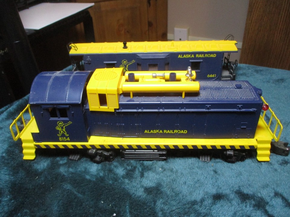 Lionel O Gauge Alaska Railroad Switcher 8154 & Illuminated Caboose 6441 ...