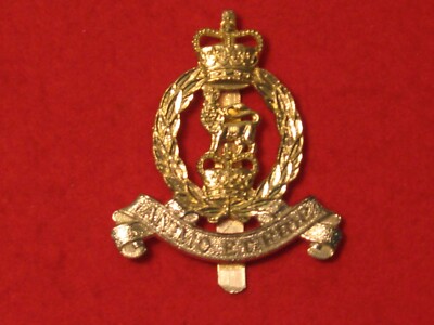 BRITISH ARMY AGC ADJUTANTS GENERAL CORPS CAP BADGE WITH SLIDER | eBay