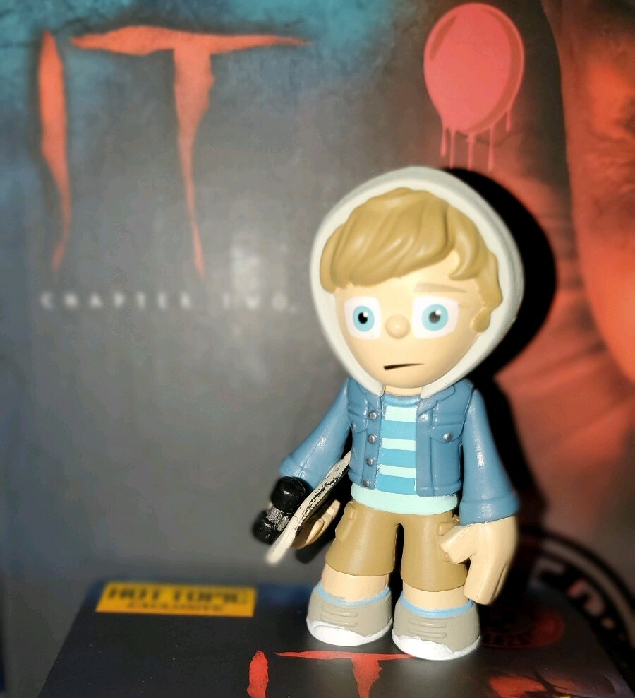 FUNKO Mystery Mini IT Chapter 2 DEAN w/ Skateboard Hot Topic Exclusive ...