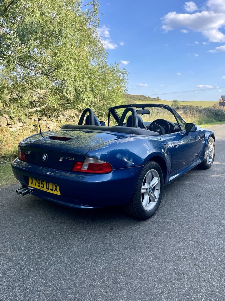 BMW Z3 2.0L Roadster E36/7 Manual 5 Speed Topaz Blue With Matching ...