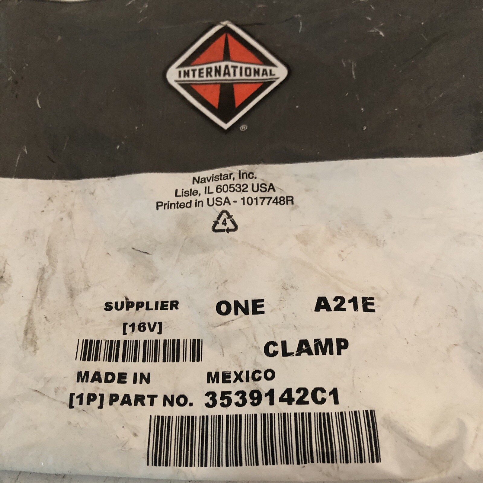 GENUINE INTERNATIONAL CLAMP 3539142C1 NEW OEM | eBay