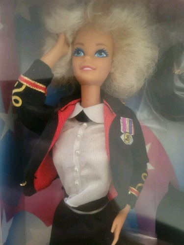 New 1989 ARMY OFFICER BARBIE Dress Military Uniform Limited Edition ...