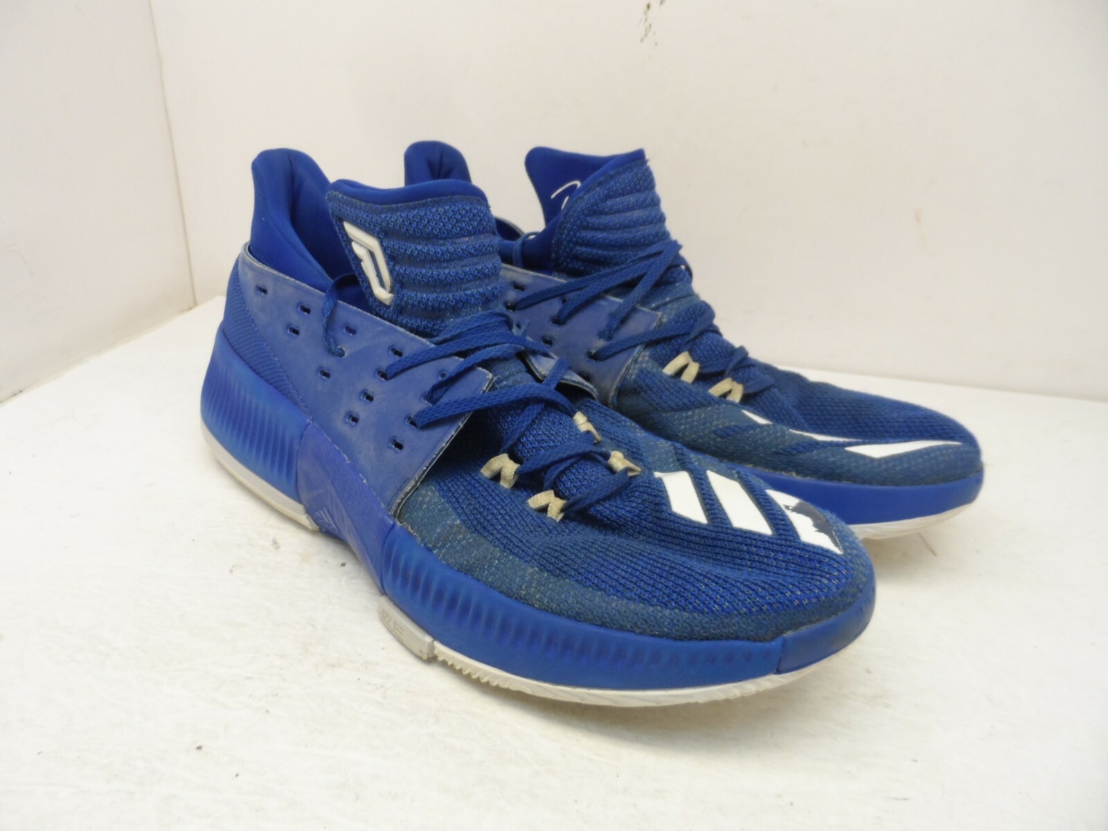 adidas Men's Low-Cut Dame 3 Basketball Sneakers Colle… - Gem