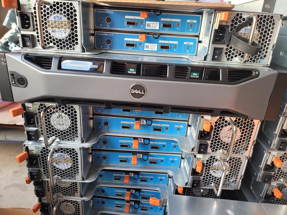 (36TB) DELL COMPELLENT SC200 STORAGE ARRAY WITH 12 x 3TB SAS HDD 2 x ...