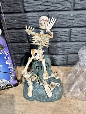 1998 Singing GEMMY Halloween SKELETON ON TOMB Dancing SHOUT Animated ...