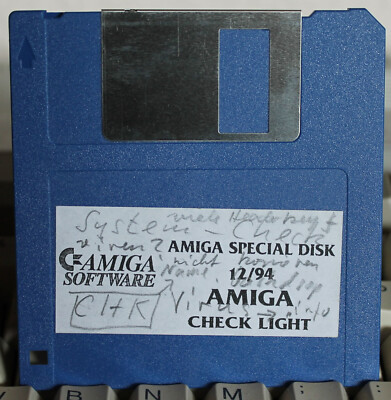 Check Light Amiga Special Software 3,5" Diskette (Amiga) | eBay.de
