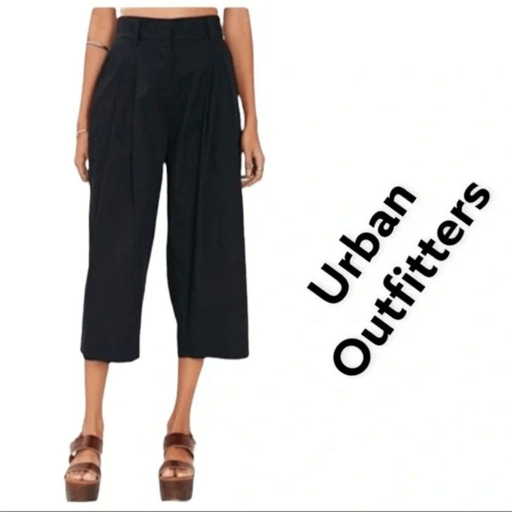 Alice & Urban Outfitters Black High Waist Cropped Pants Culottes Size 6 ...