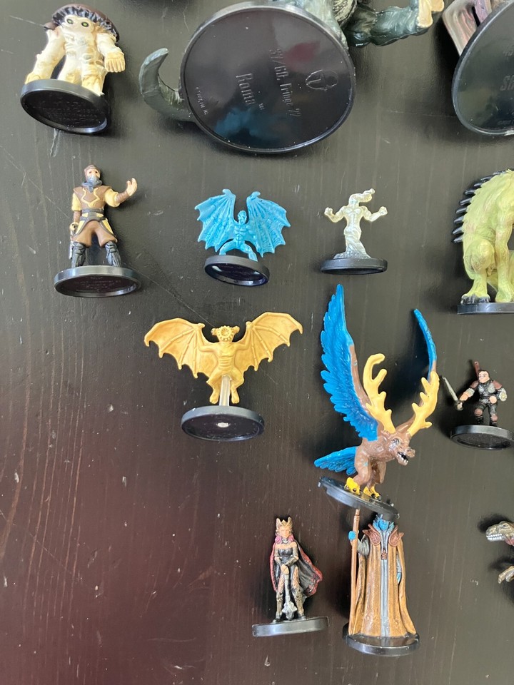 42 lot DnD D&D mini miniature set dungeon dragons wizards of the coast ...