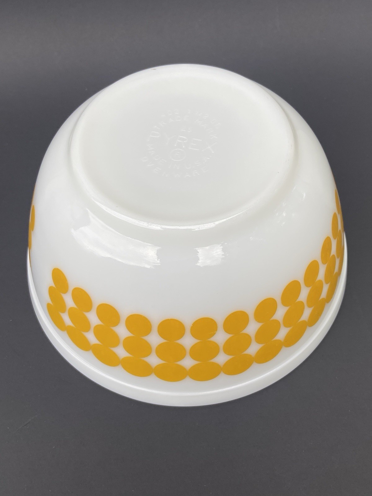 Vintage Pyrex Yellow Polka Dot 402 Nesting Mixing Bowl 1-1/2 QT | eBay