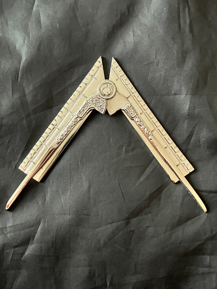 Masonic Lodge Ceremonial Compass Point Holy Bible Freemason Fraternity ...