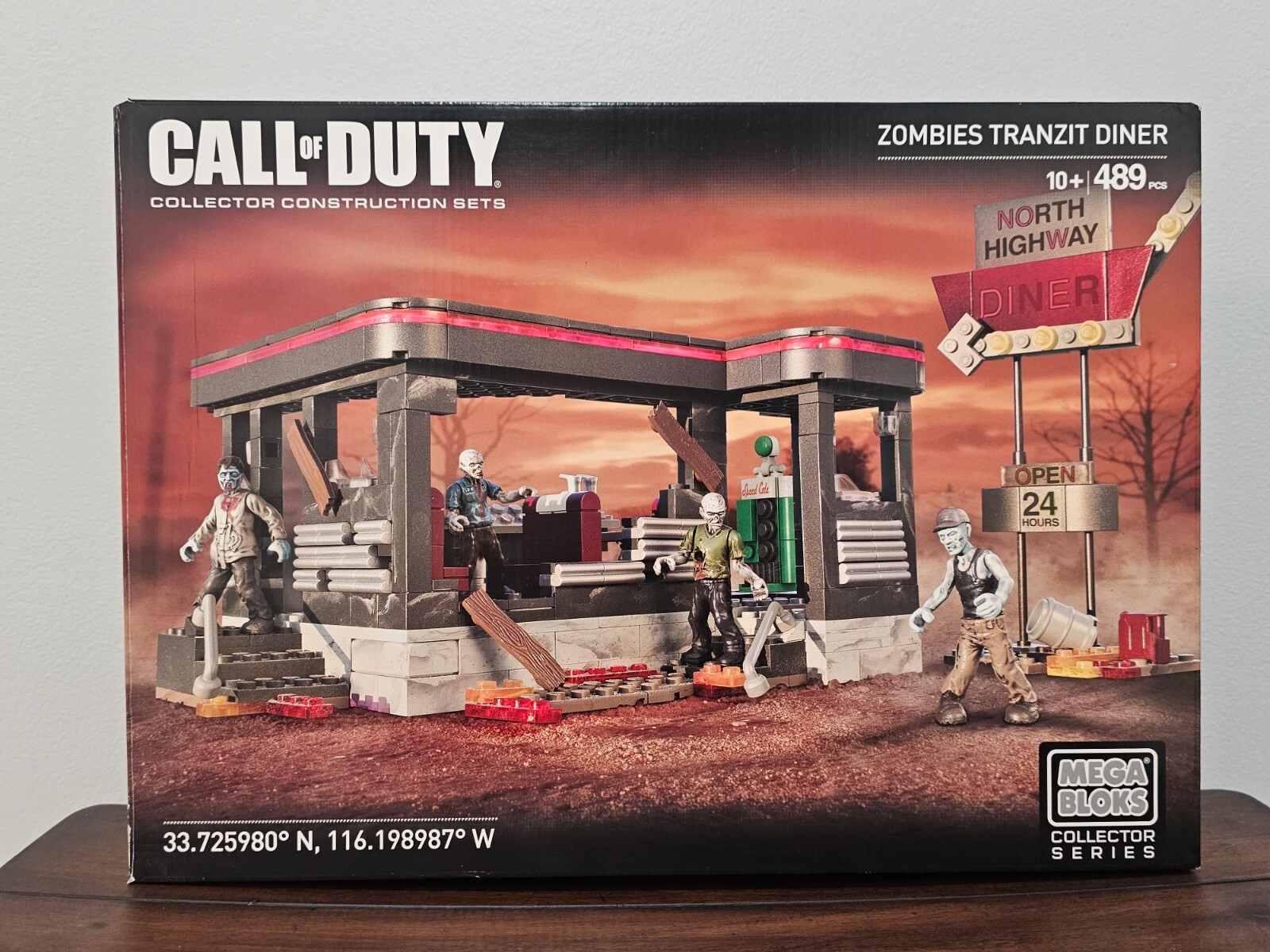 Mega Bloks Call of Duty Zombies TranZit Diner Construction Set (CNG84 ...