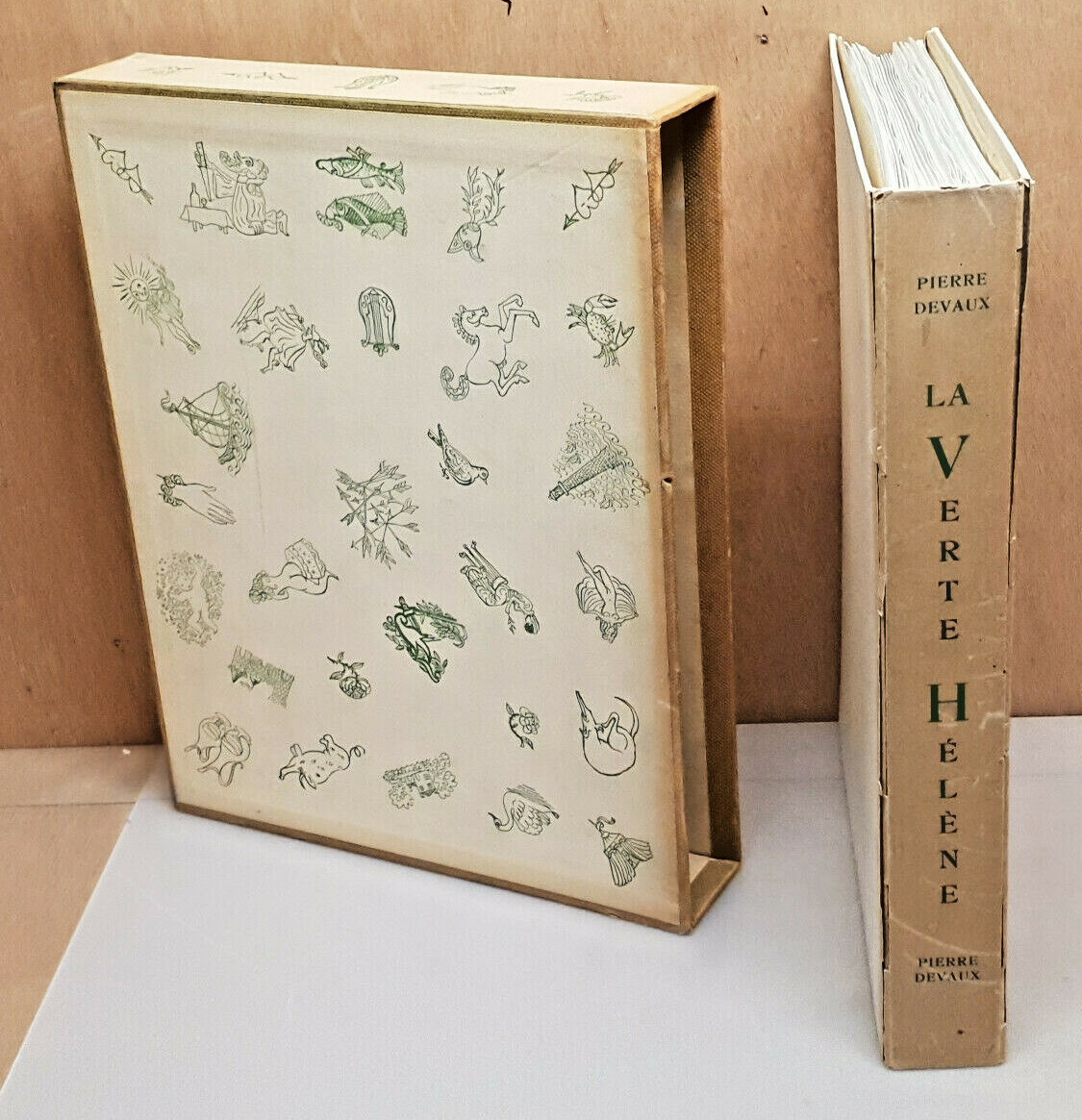 La Green Hélène Stone Devaux Numbered N°287 Waters Strong & Designs ...