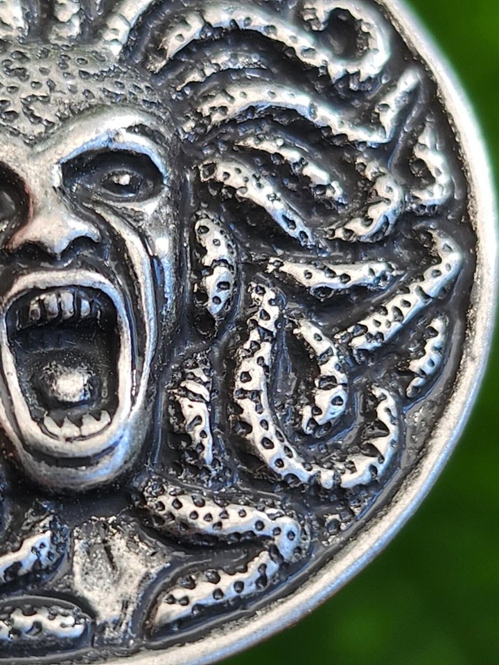 Medusa Keyring Goddess Curse Queen of Protection Greek Gorgon Keyring ...