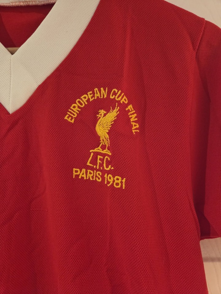 1979-82 Liverpool Umbro 'Cup Final' Home Shirt. Size Med. Excellent ...