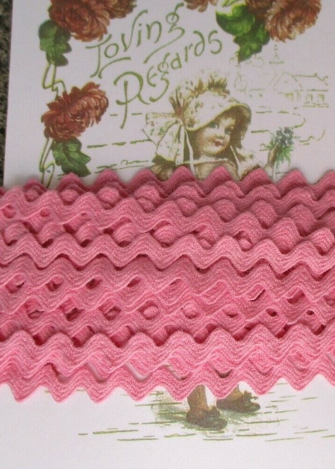 5 yd~1/4" Vintage Bubble gum pink Cotton Ric Rac Trim~doll~old stok ...