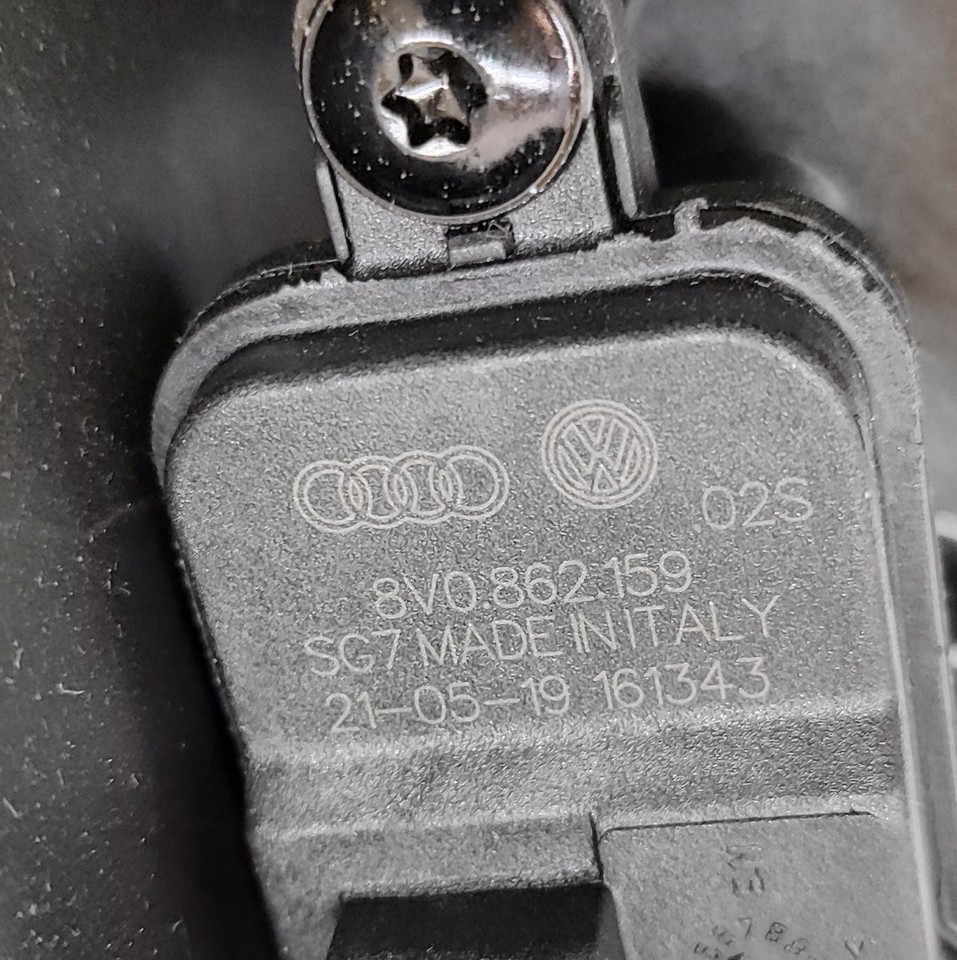 SKODA KAROQ NU7 Fuel Tank Flap Cap Cover 575809702 1.6D 85kw 2020 ...