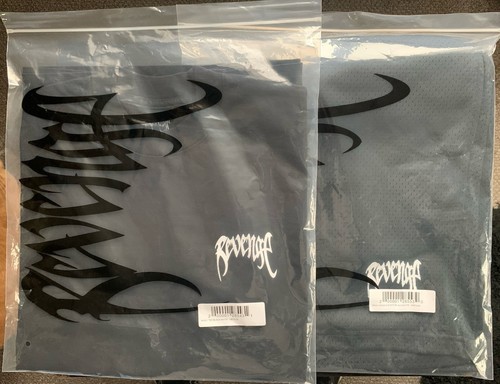 Revenge Bundle Basic T-Shirt & Shorts Size Medium Black / White Brand ...