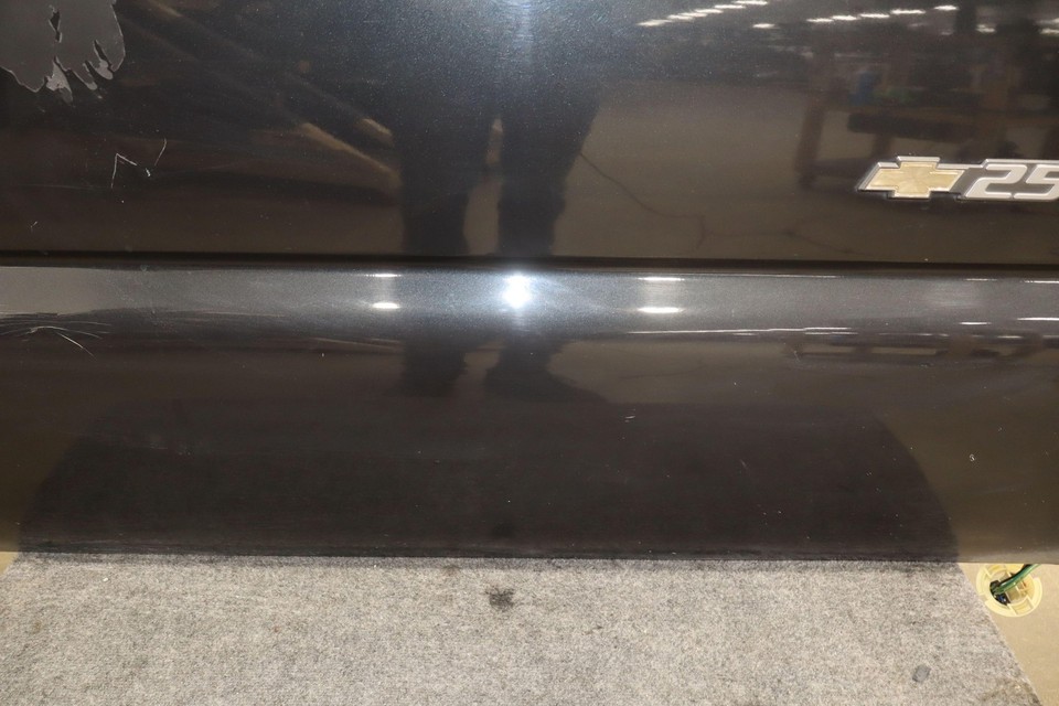 99-07 Chevy Silverado GMT800 Right RH Front Door (Dark Gray Metallic ...