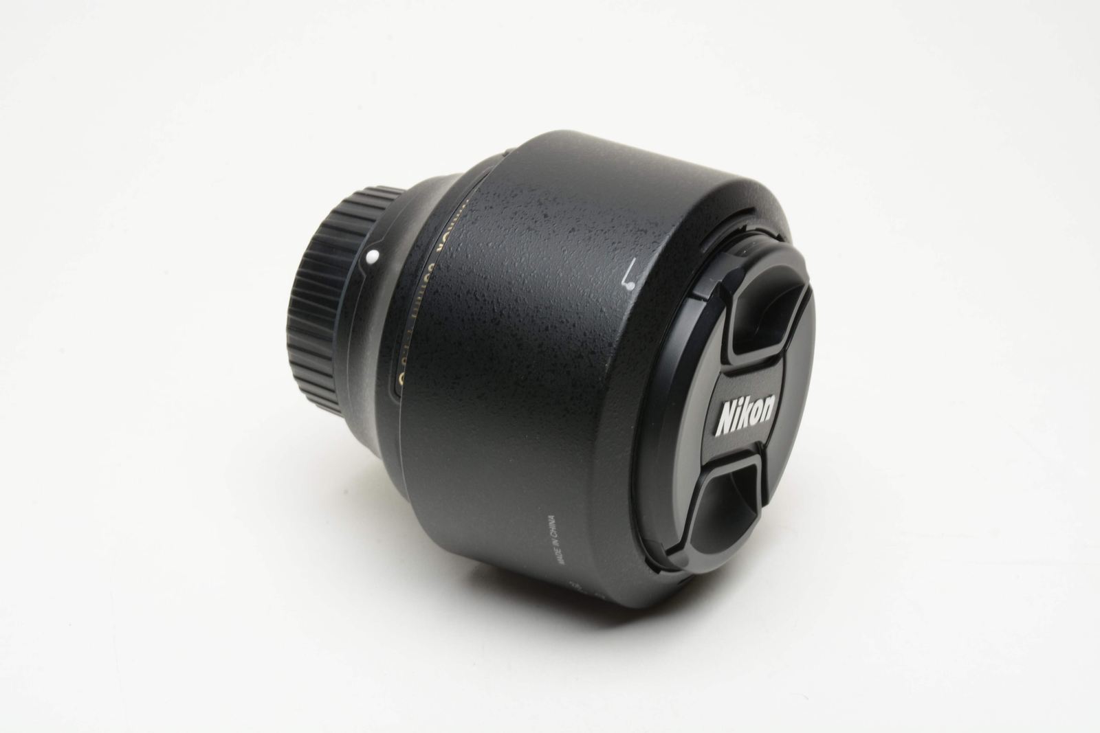 Nikon AF-S Nikkor 85mm f1.8G lens, Mint-, USA w/Hood+Caps | eBay