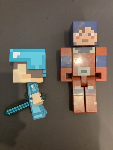 2 MINECRAFT - FIGURES - SEE PICS - READ DESCRIPTION | eBay