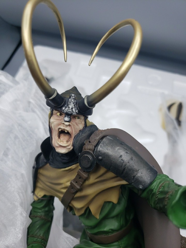 Sideshow Thor vs Loki Statue Diorama 🔥 NIB #87/1500 BRAND NEW! Original ...