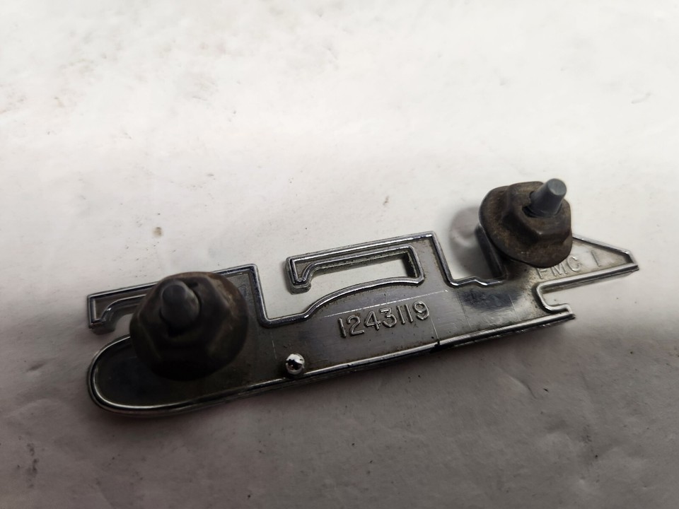 1970's Buick Skylark GS Riviera 455 Fender Emblem Part 1243119 Vintage ...