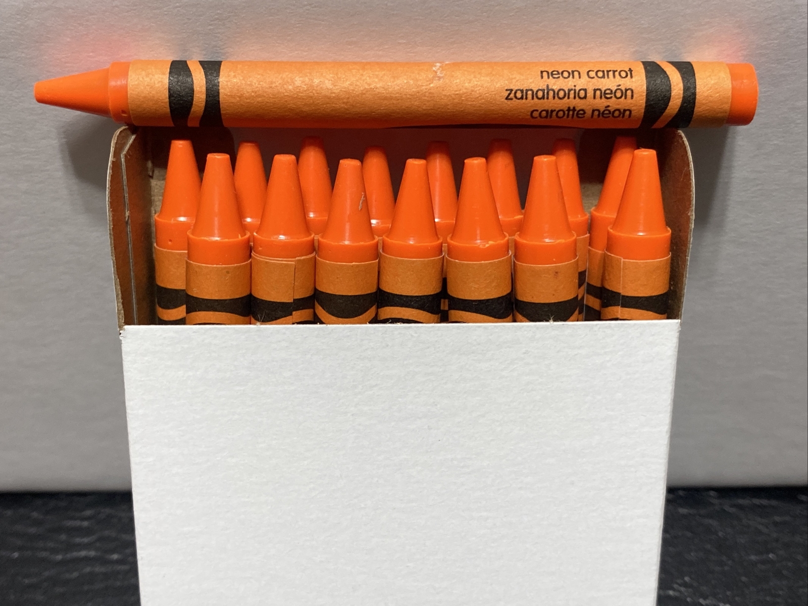 (16) Crayola Crayons (neon carrot) BULK | eBay