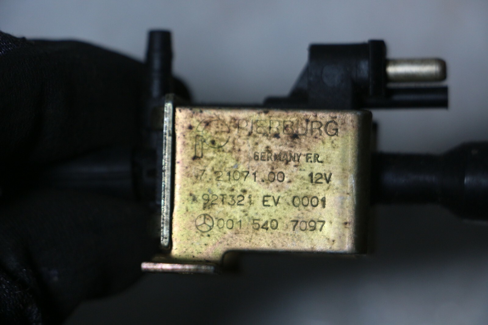 ORIGINAL Mercedes W123 W124 W126 R129 W201 Ventil Magnetventil ...