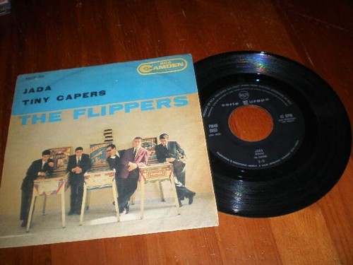 THE FLIPPERS - Jada / Tiny Capers - Disco 45 giri - RCA SERIE EUROPA ...